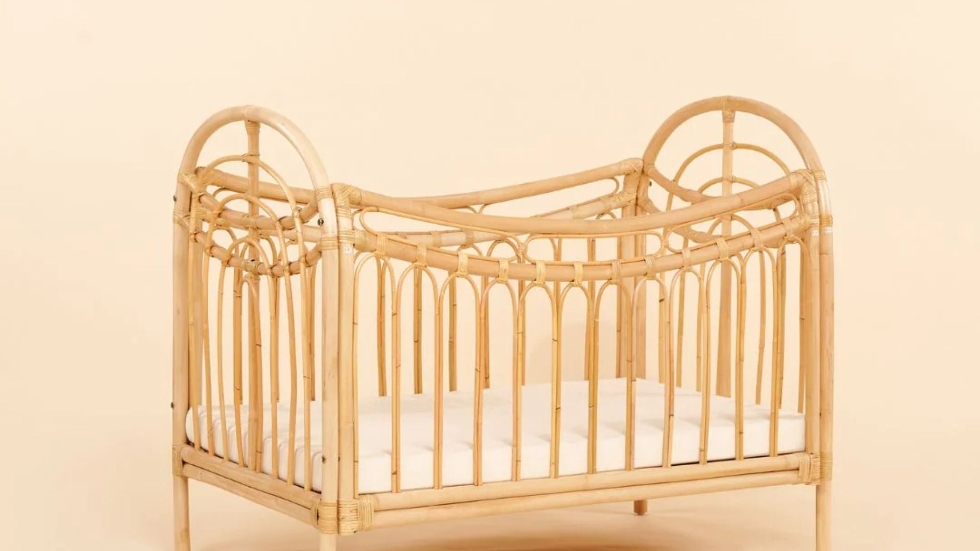 How Doеs a Rattan Baby Bassinеt Enhancе Nursеry Comfort – Natura Living ...